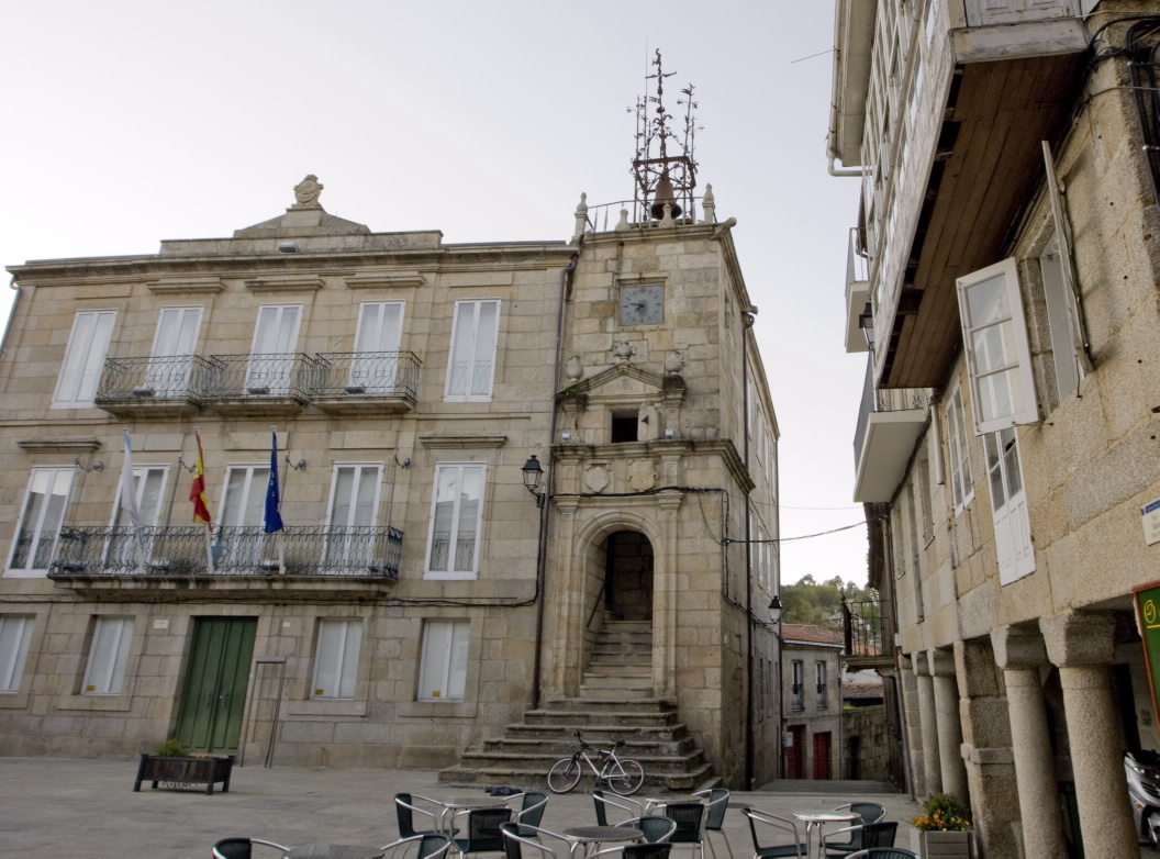 CASTILLO, TORRE, FORTALEZA TORRE DO RELOXO EN RIBADAVIA OURENSE - GALICIA